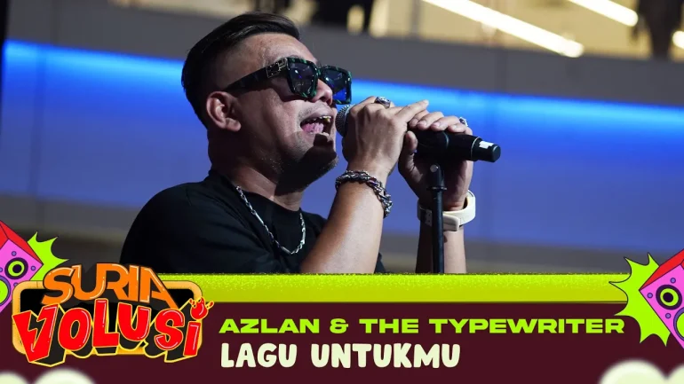 Azlan & The Typewriter – Lagu Untukmu (LIVE) | KONSERT SURIAVOLUSI (The ...