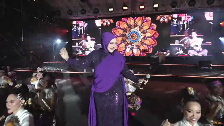 Dikir Puteri – Noraniza Idris (LIVE) | SURIA WOW MALAYSIA – Suria FM